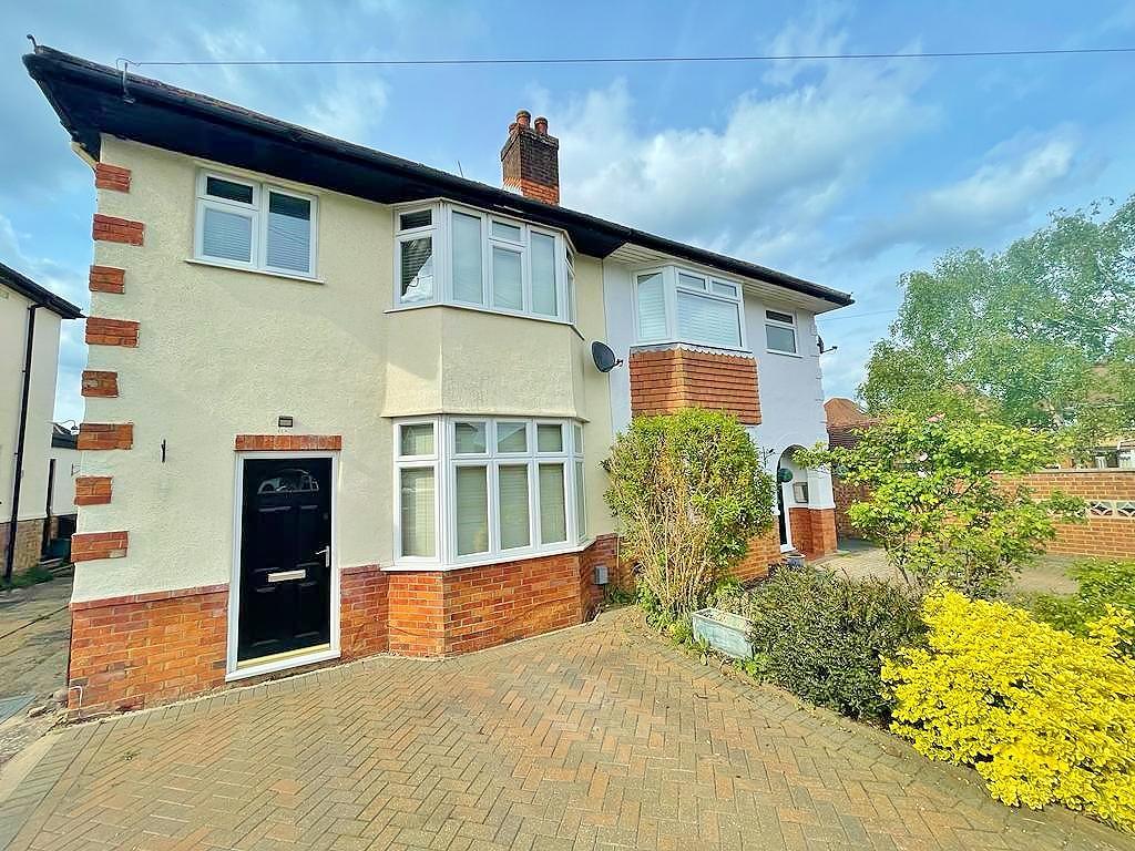 Byrefield Road, Guildford, Surrey, GU2 3 bed semi-detached house - £ ...