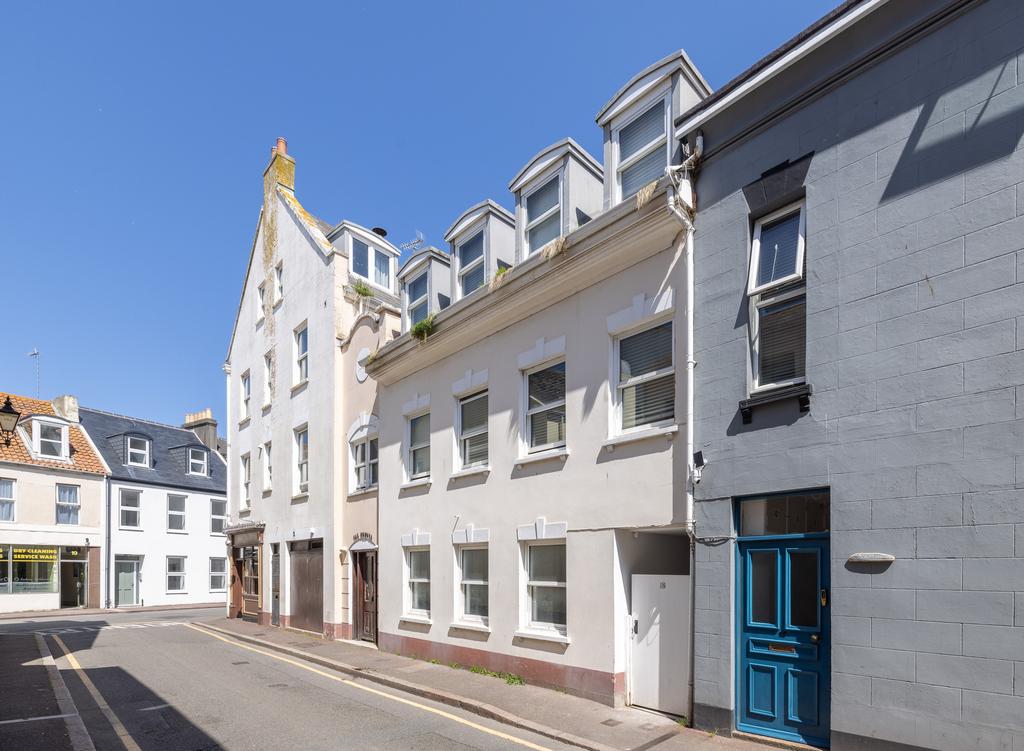 18 Belmont Road, St. Helier, Jersey 1 bed cottage for sale - £360,000