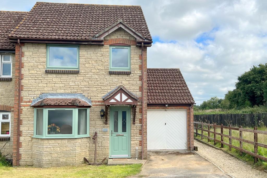 Henstridge, Somerset, BA8 3 bed semi-detached house for sale - £275,000