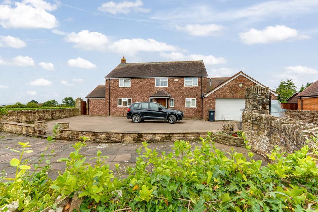 Kerrin Lane, Woolaston, Lydney... 5 bed detached house - £650,000