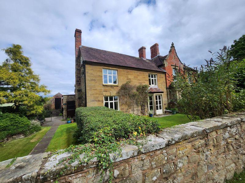 2 Netherton House, Netherton Lane... 4 bed semi-detached house - £499,950