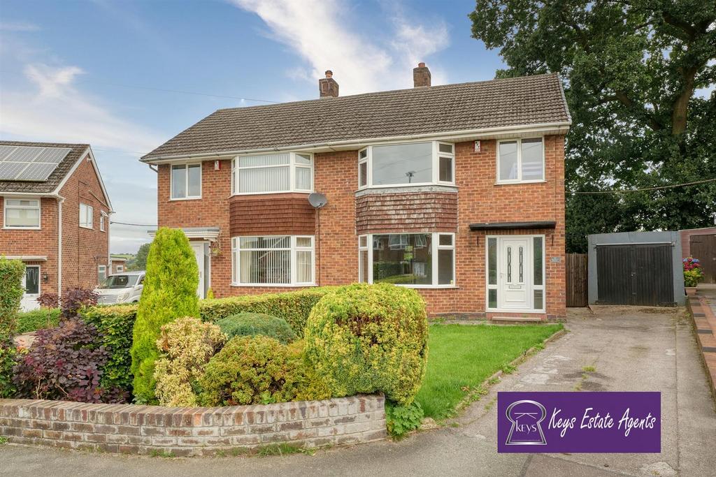 Portland Drive, Forsbrook, 3 bed semi-detached house - £210,000