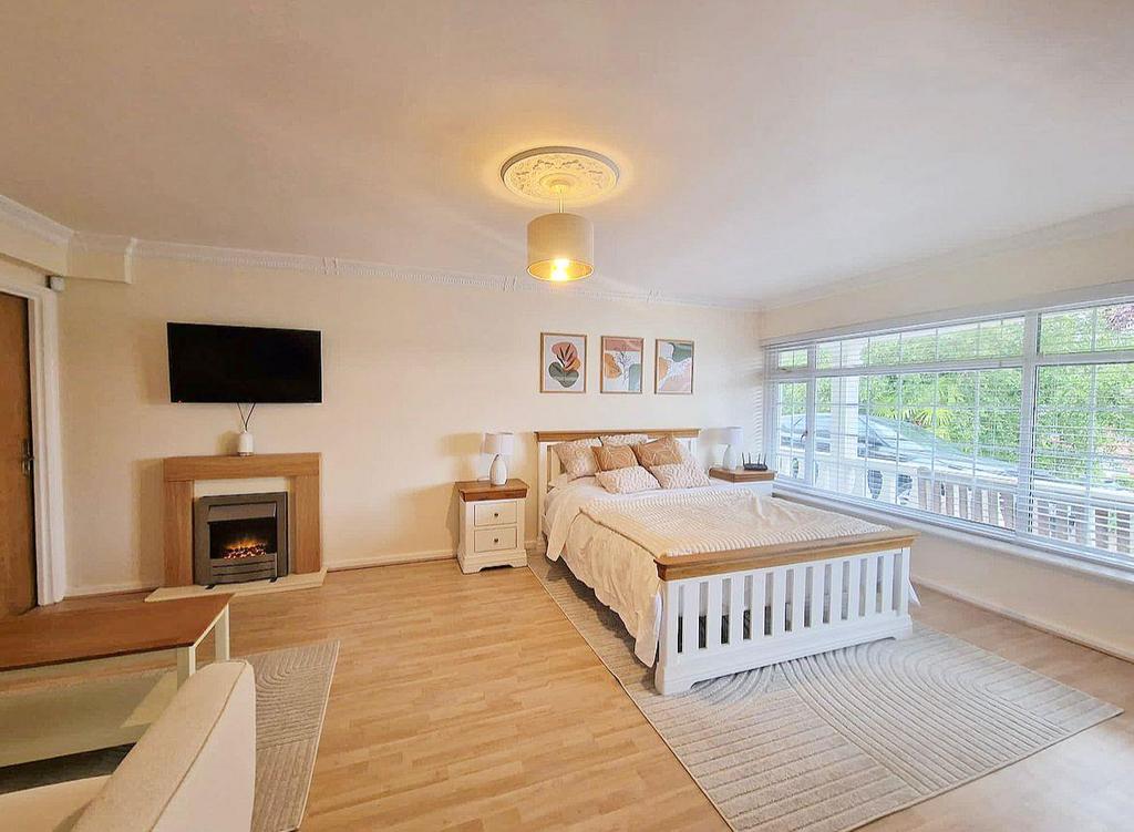 Silverthorn Drive, Hemel Hempstead 1 bed apartment - £1,300 pcm (£300 pw)