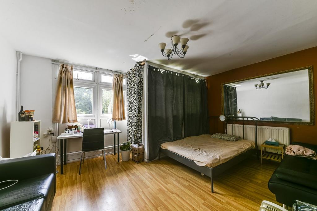 Hadstock House, Ossulston Street, Euston 4 bed flat - £3,950 pcm (£912 pw)