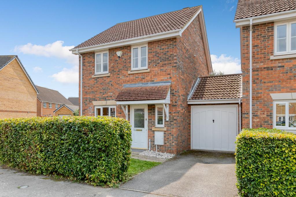 Henlow, Henlow SG16 3 bed detached house - £350,000