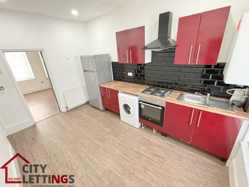 Gregory Boulevard, Hyson Green 1 bed ground floor flat - £675 pcm (£156 pw)