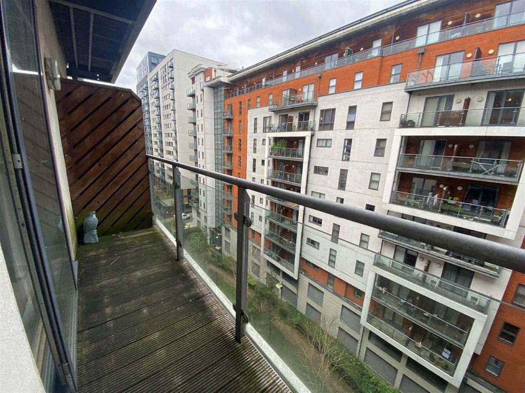 Masson Place, Hornbeam Way, Green... 1 bed apartment - £950 pcm (£219 pw)