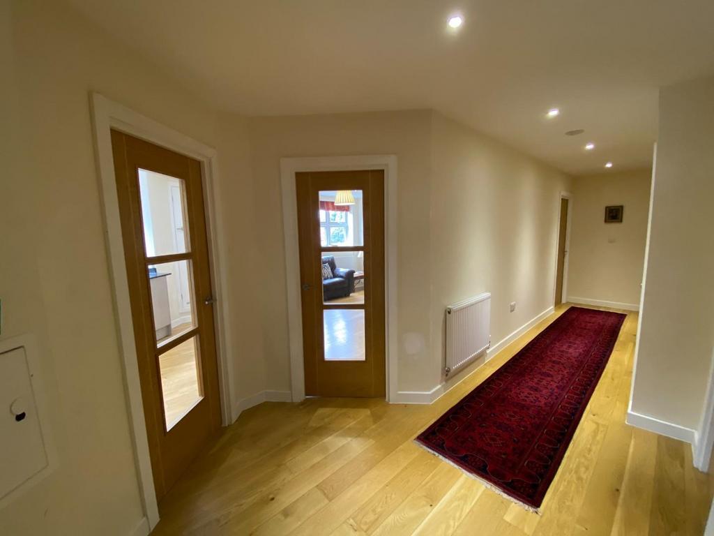 Throwley Way, Sutton 3 bed flat for sale - £350,000
