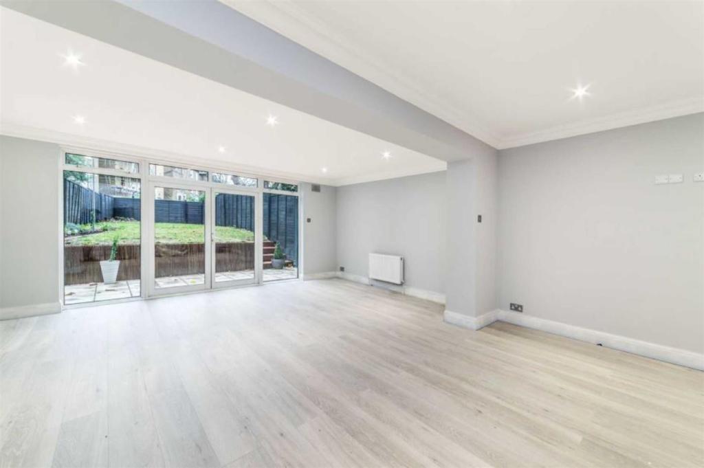 Harley Road Primrose Hill NW3 4 bed terraced house - £10,998 pcm (£ ...