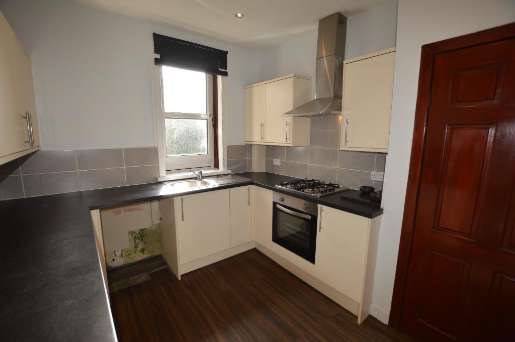 Arklet Road, Govan, Glasgow, G51 3 bed flat - £800 pcm (£185 pw)