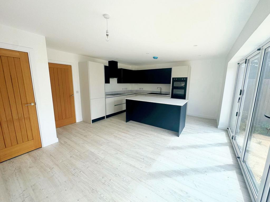 Osprey Place, March, PE15 5 bed detached house for sale - £425,000