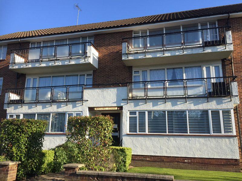 Watling Court, Jesmond Way, Stanmore... 2 bed ground floor flat - £ ...