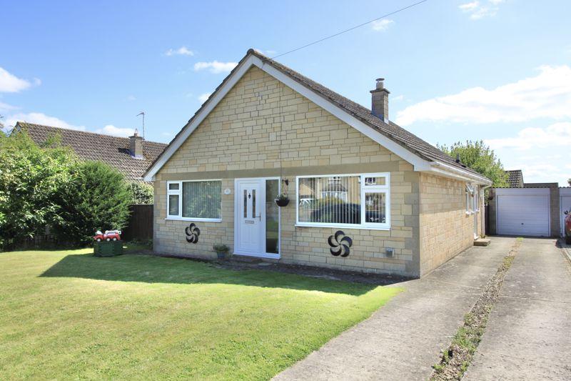 Hatherop Road, Fairford GL7 3 bed detached house for sale - £415,000