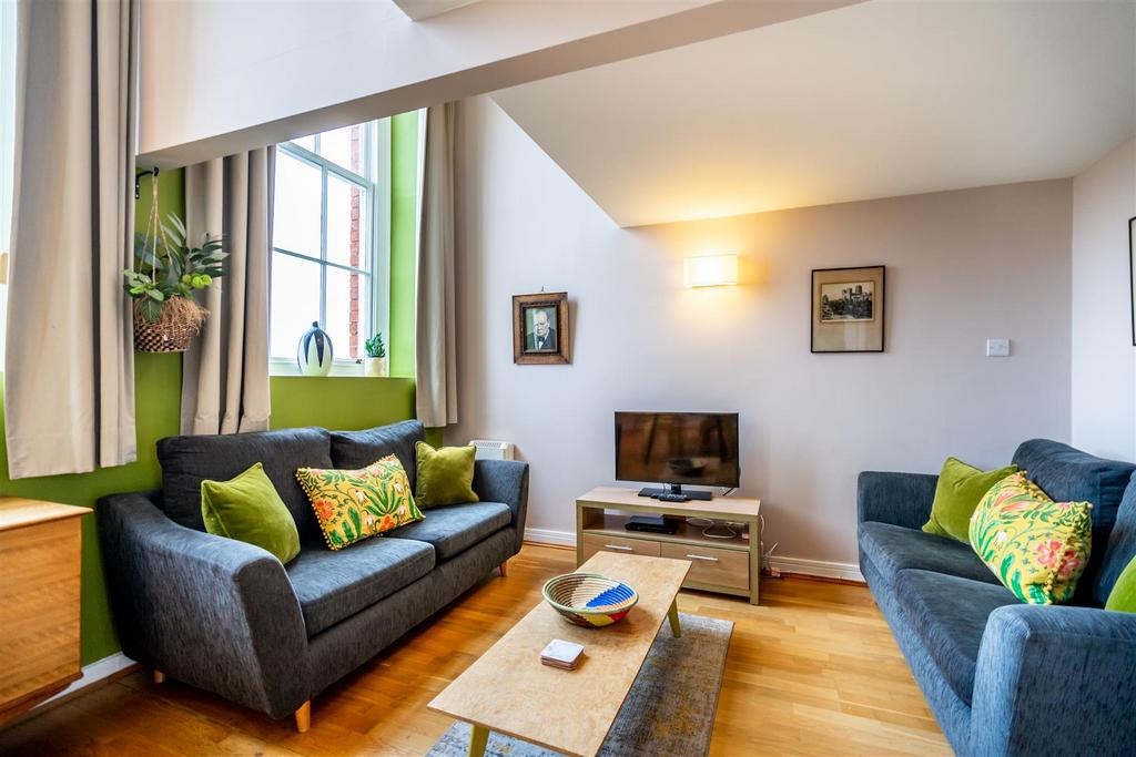 County House, Monkgate, York 3 bed apartment - £1,500 pcm (£346 pw)
