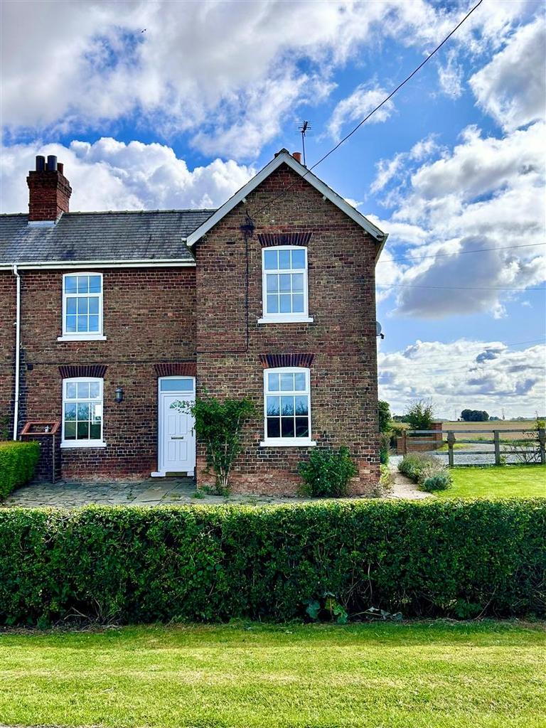 Green Oak Lane, Metham, Goole 3 bed semi-detached house - £750 pcm (£ ...