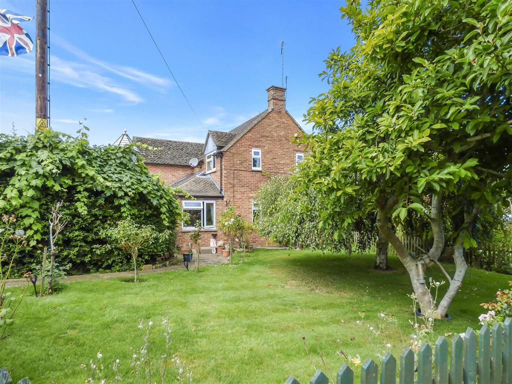 Featherbed Lane, Cherington... 3 bed semi-detached house for sale - £ ...