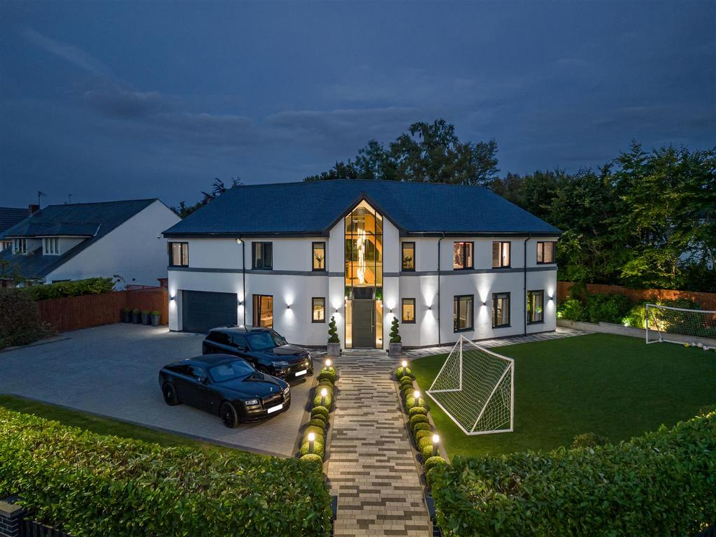 Middle Drive, Darras Hall, Newcastle... 5 bed detached house - £1,750,000