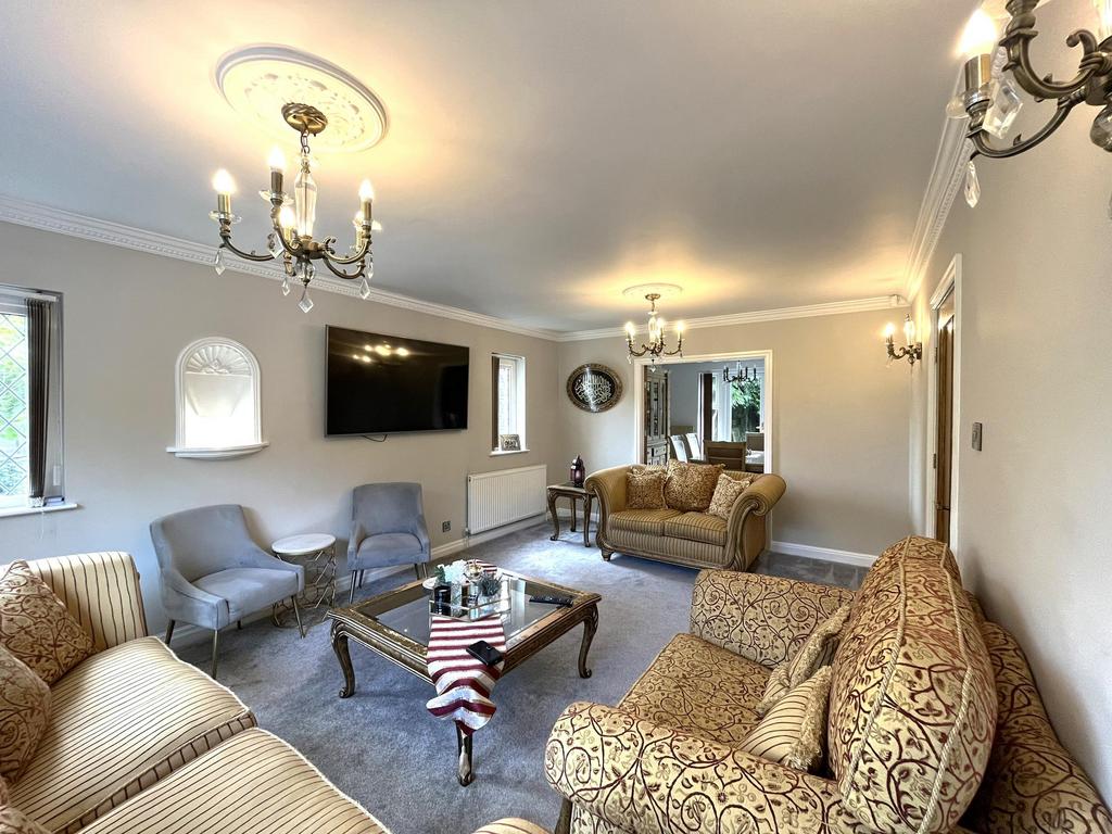 Mallowdale Close, Bolton, BL1 6 bed detached house - £850,000