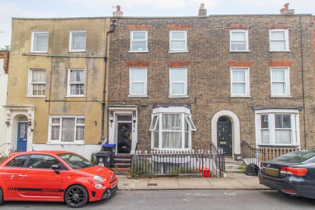 Victoria Road, Margate, CT9 5 bed terraced house - £330,000