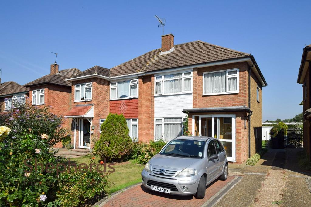 Cadmore Lane, Cheshunt EN8 3 bed semi-detached house for sale - £440,000