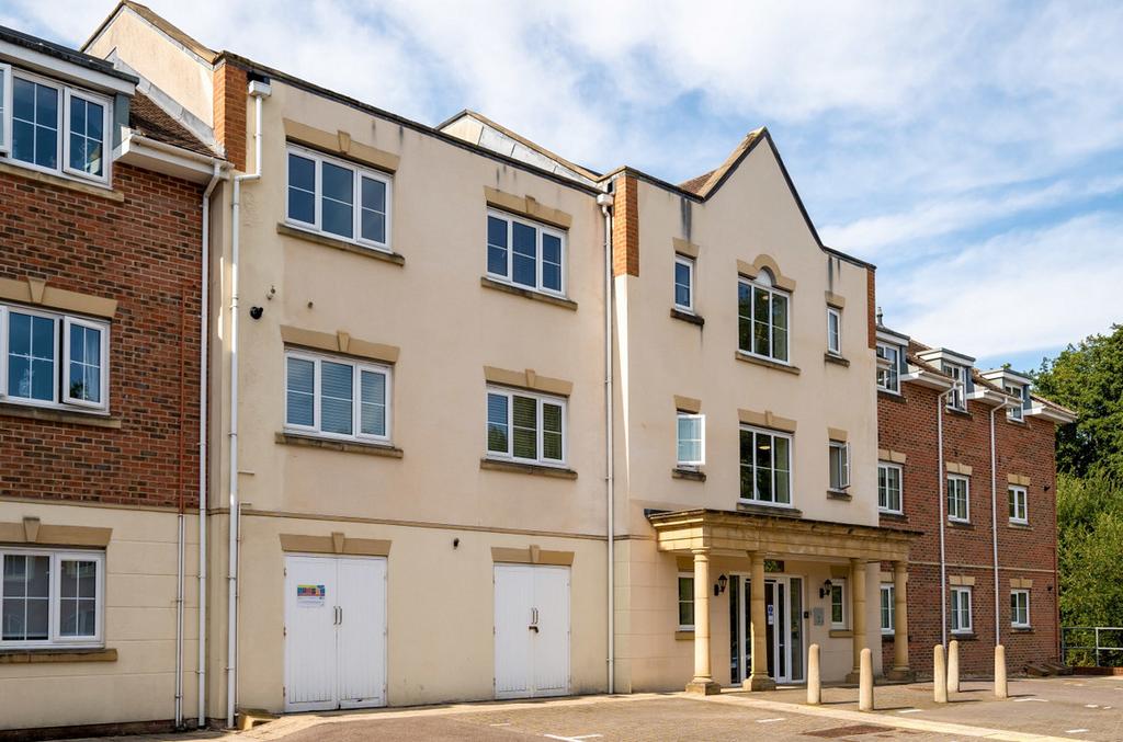 Spiro Close, Pulborough, RH20 1 bed apartment - £1,000 pcm (£231 pw)