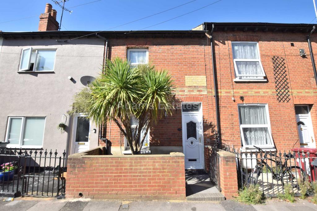 Upper Crown Street, Reading 3 bed terraced house - £1,495 pcm (£345 pw)