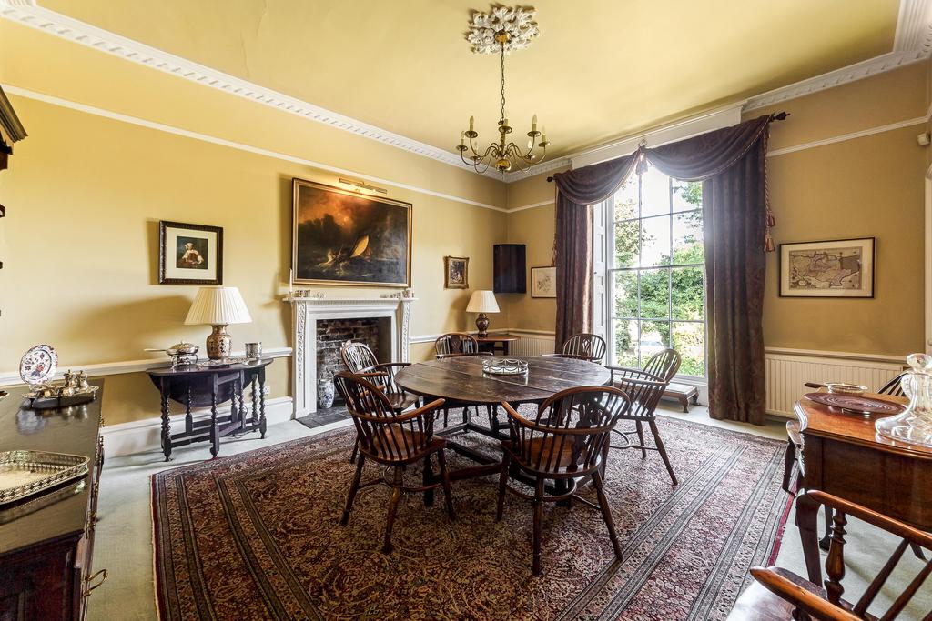 Pennis Lane, Fawkham, Kent, DA3 4 bed detached house for sale - £1,950,000