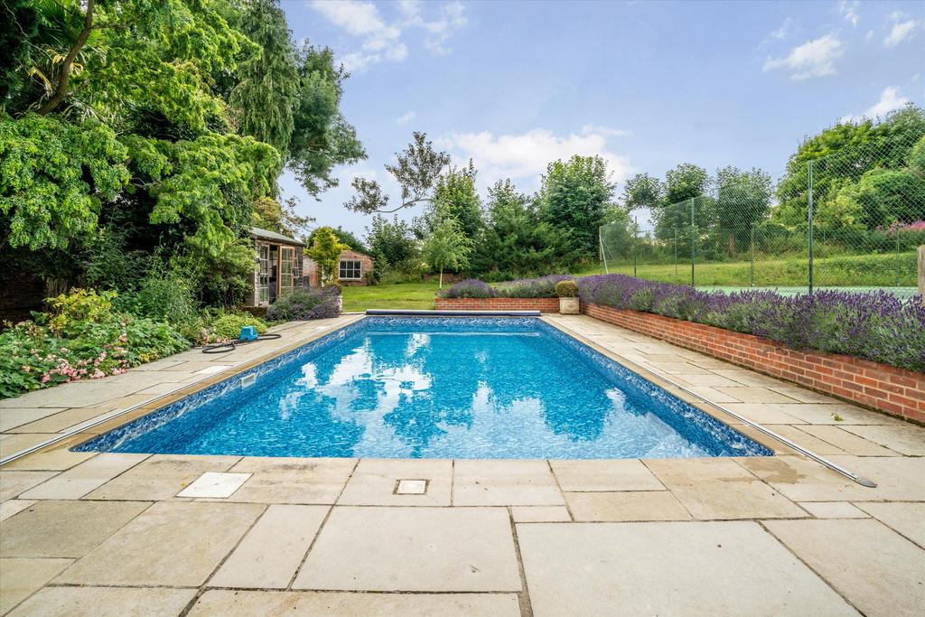 Pennis Lane, Fawkham, Kent, DA3 4 bed detached house for sale - £1,950,000