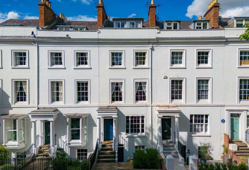 Willes Road, Leamington Spa, Warwickshire CV32 4PP 5 bed townhouse for ...