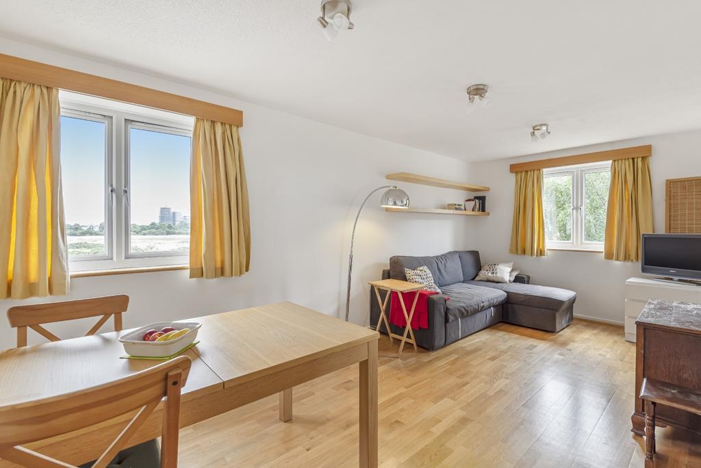 Riverside Close Clapton E5 1 bed flat - £1,700 pcm (£392 pw)