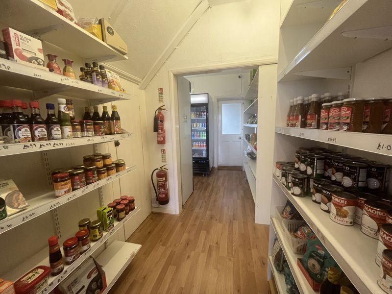 SHOP TO LET - STATION ROAD, BIRCHINGTON Property - £625 pcm (£144 pw)