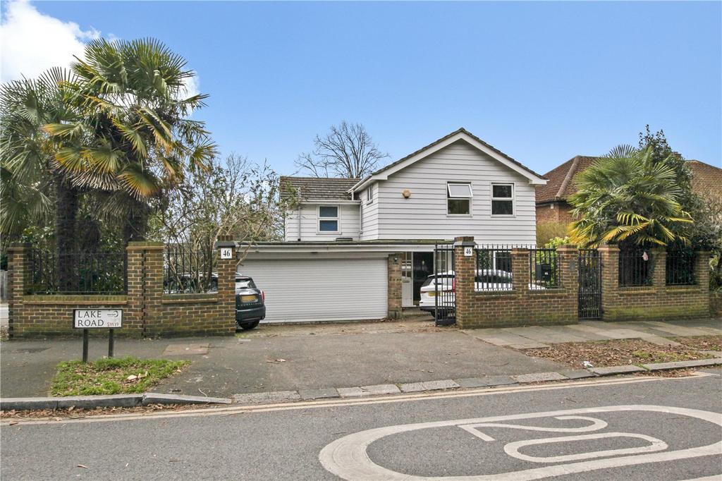 London, London SW19 4 bed detached house - £4,850 pcm (£1,119 pw)