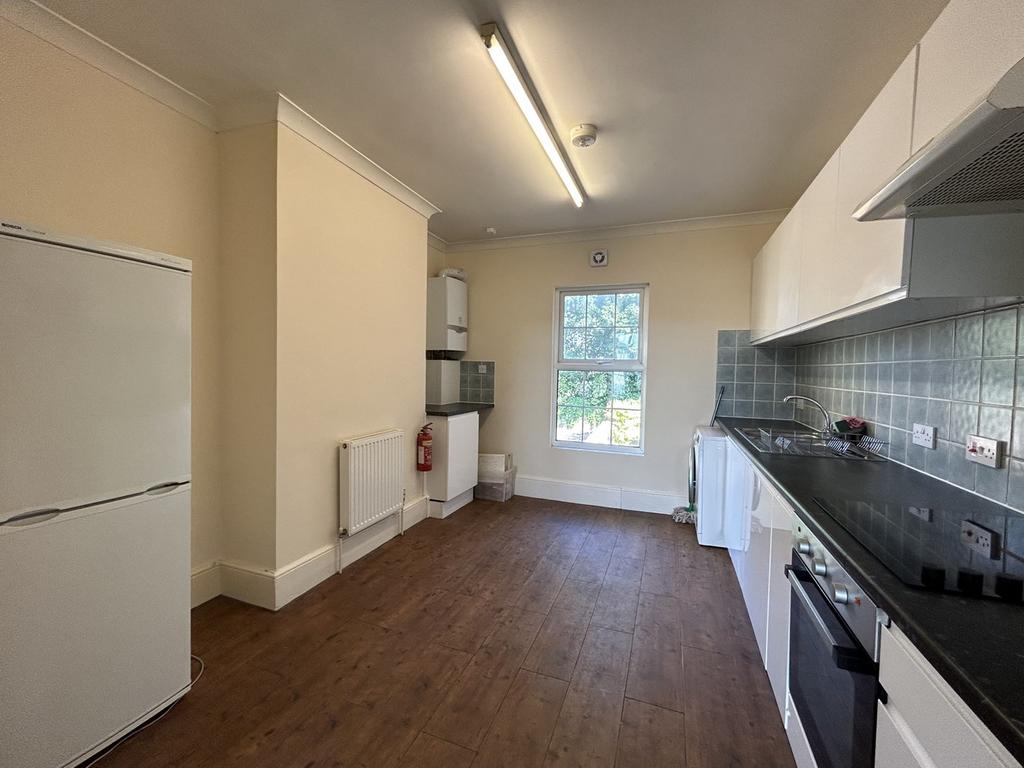Brewer Street, Maidstone, ME14 2 bed apartment - £1,100 pcm (£254 pw)
