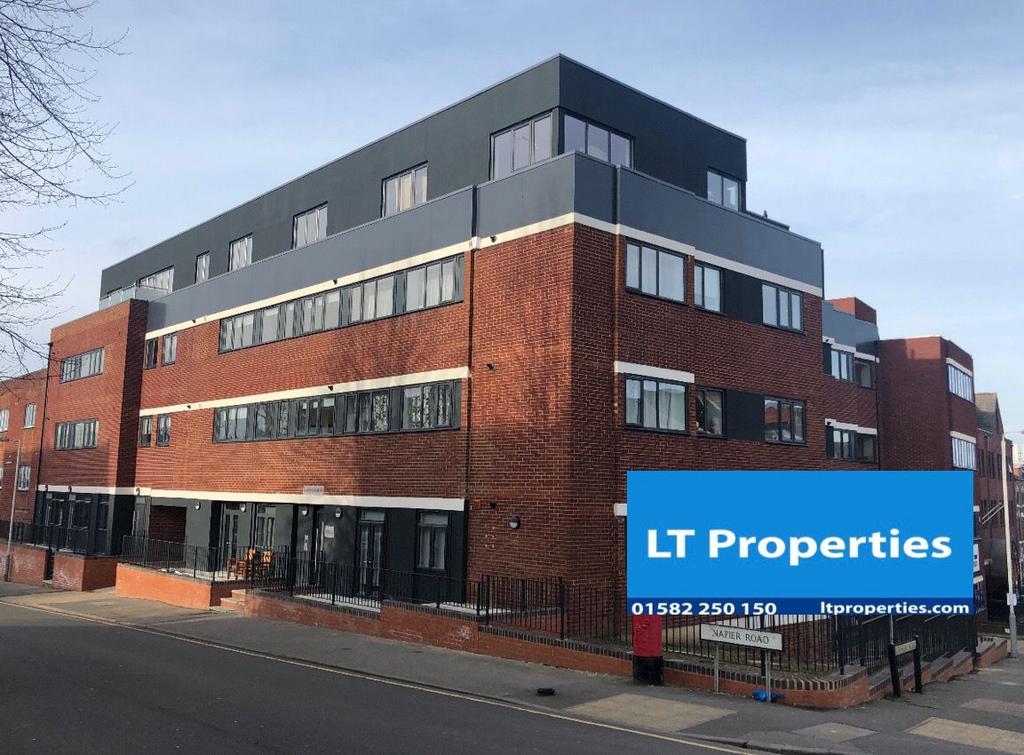 17-21 Napier Road, Luton LU1 1 bed flat - £850 pcm (£196 pw)