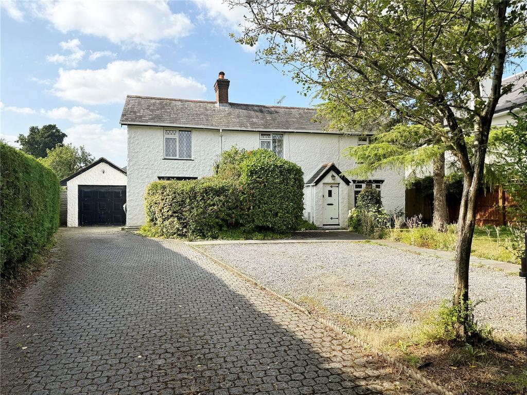 Burnbake Road, Verwood, BH31 4 bed detached house - £2,200 pcm (£508 pw)