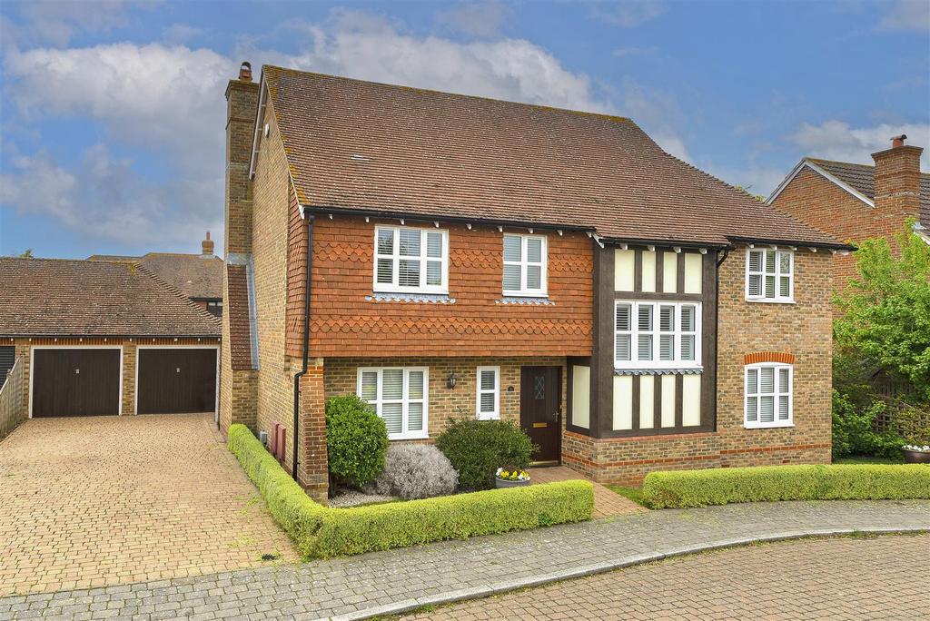Townsend Square, Kings Hill, ME19 4HE 4 bed detached house - £775,000