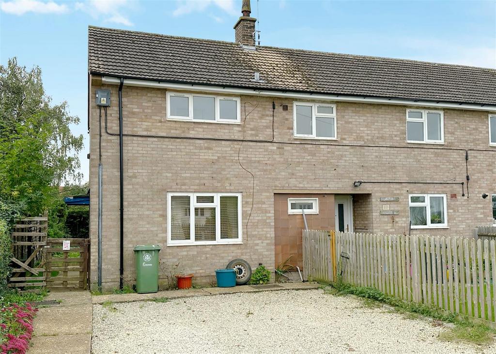 Batsford Flats, Whatcote... 2 bed maisonette for sale - £130,000