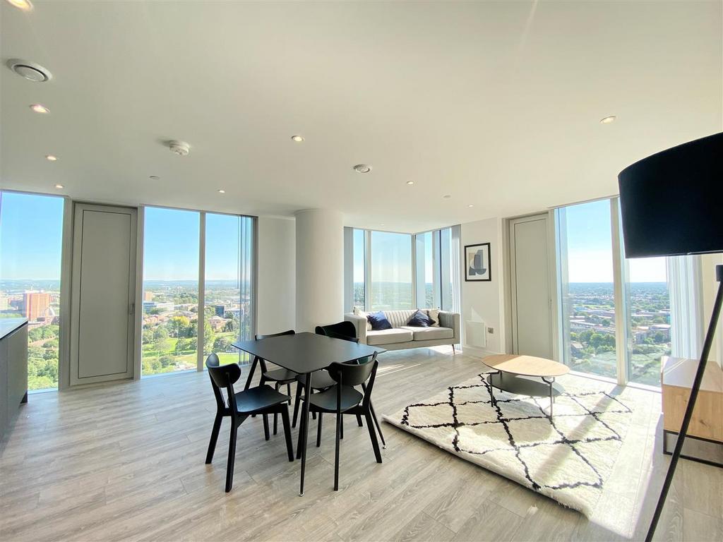The Blade, Manchester 2 bed apartment - £2,450 pcm (£565 pw)