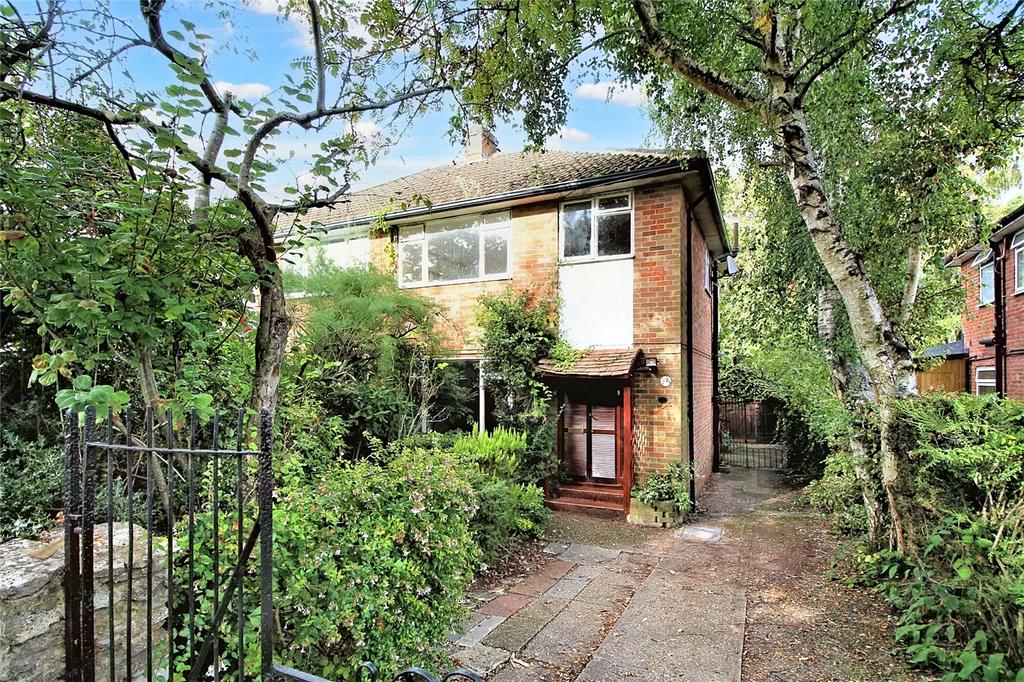 Hollybrook Park, Bordon, Hampshire, GU35 3 bed semi-detached house for ...