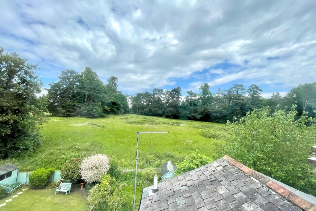 Silwood Road, Ascot, Berkshire, SL5 4 bed semi-detached house - £570,000