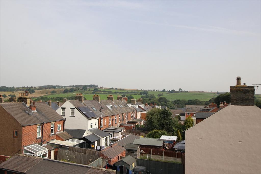 Sheffield Road Penistone 3 Bed Terraced House For Sale £170 000