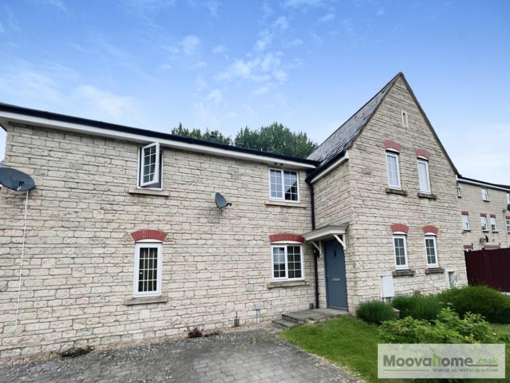 Brean Road, Swindon, SN25 2NL 2 bed property - £925 pcm (£213 pw)