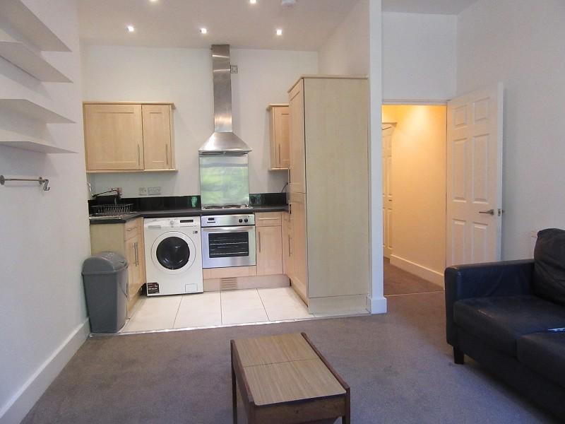 2 Alness Road, Whalley Range... 2 bed ground floor flat - £1,050 pcm (£ ...