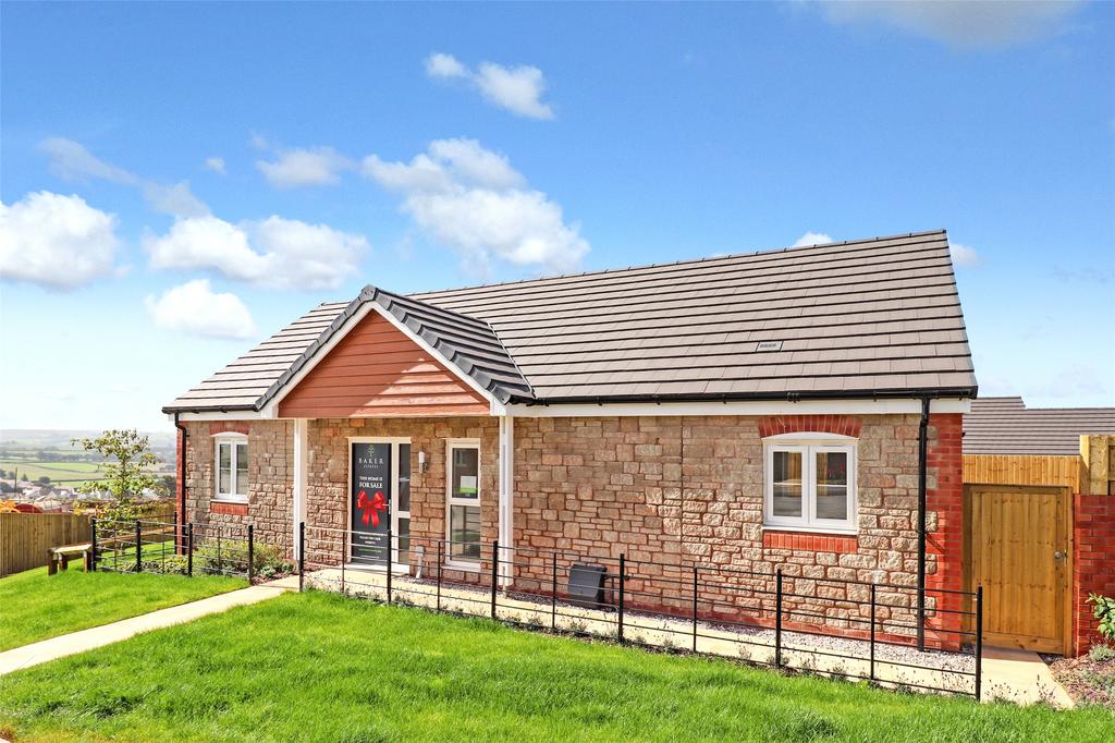 Deerhill Road, South Molton, Devon, EX36 3 bed bungalow for sale - £375,000