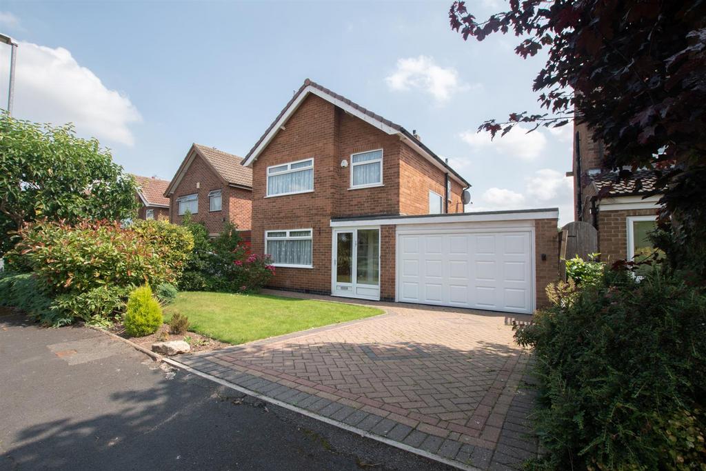 Clifford Close, Keyworth, Nottingham 3 bed detached house - £315,000