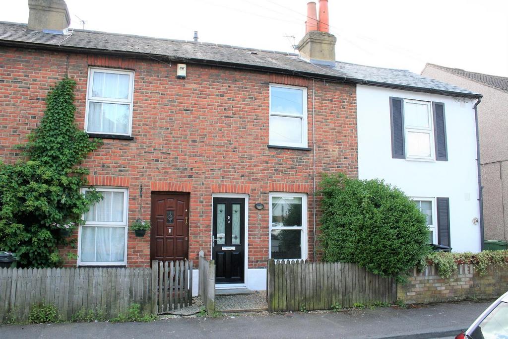 Adelphi Road, Epsom 2 bed terraced house - £1,650 pcm (£381 pw)