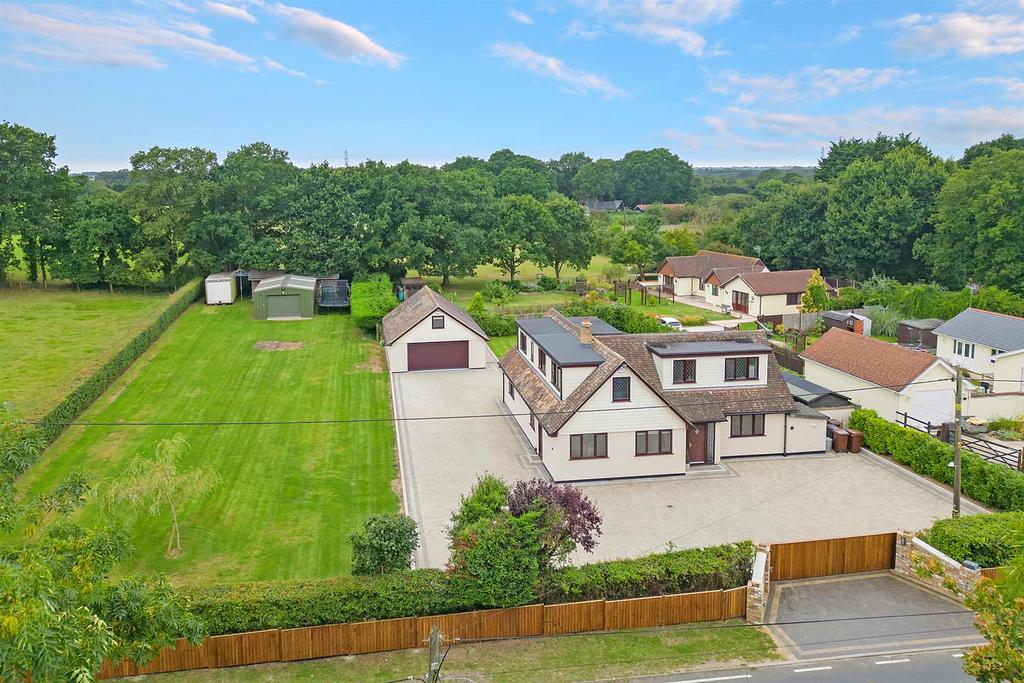 Southend Road, Rettendon Common 5 bed detached house for sale - £1,150,000