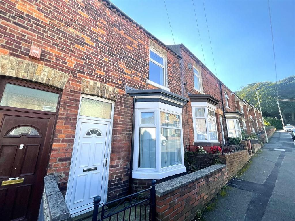 Spring Bank, Scarborough 3 bed terraced house - £140,000