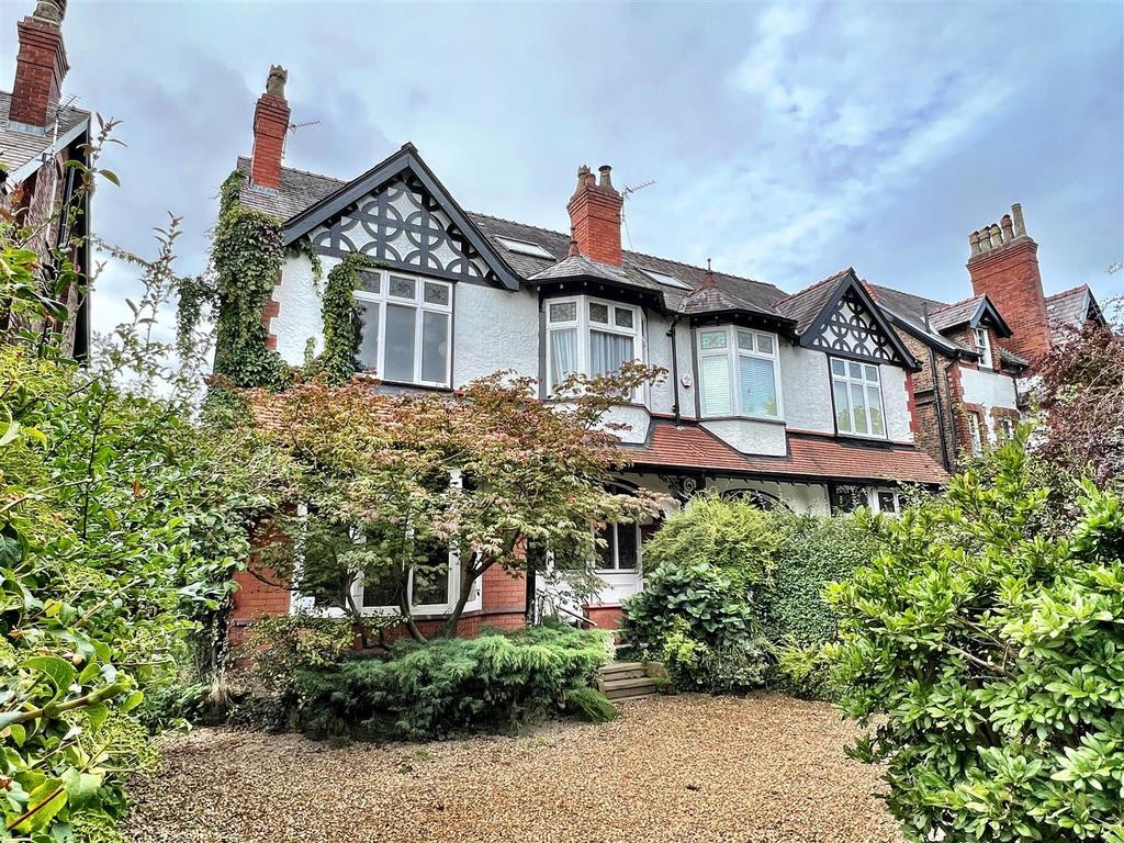 Park Road, Hale, Altrincham 7 bed semi-detached house for sale - £1,250,000