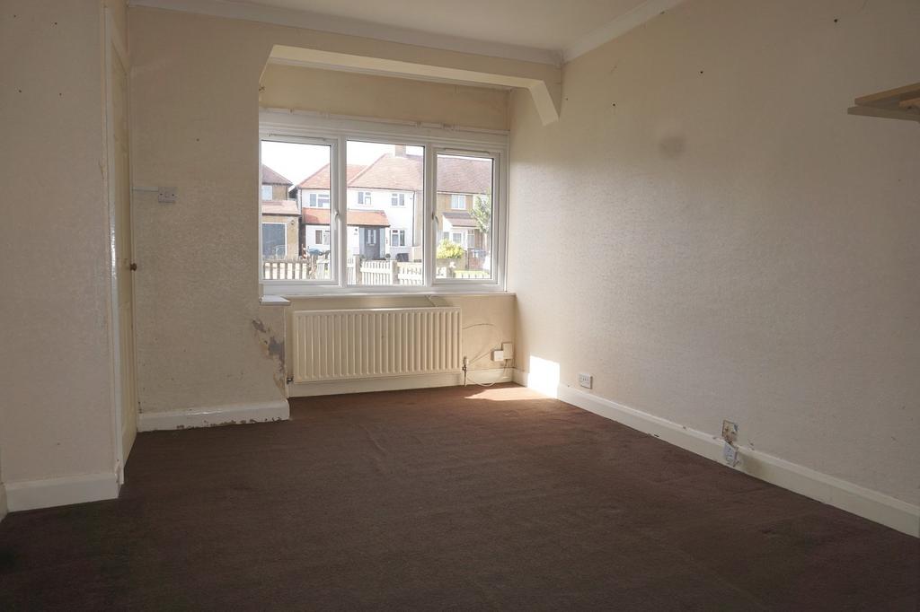 Gilders Road, Chessington, Surrey. KT9 2EB 2 bed terraced house for ...